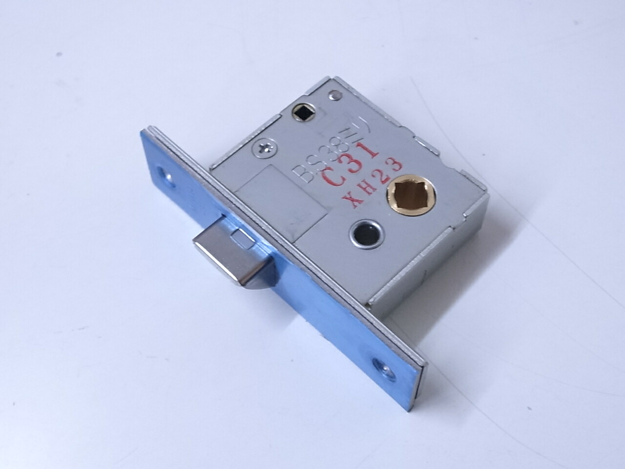 【楽天市場】ミワロックLP間仕切錠本体ケースのみフロント刻印LO☆☆ミワ 美和 MIWA☆LO LP☆ミワ 美和 MIWA☆☆ 玄関 ドア 扉 修理 補修 交換 部品 パーツ：リプレ カギと ...