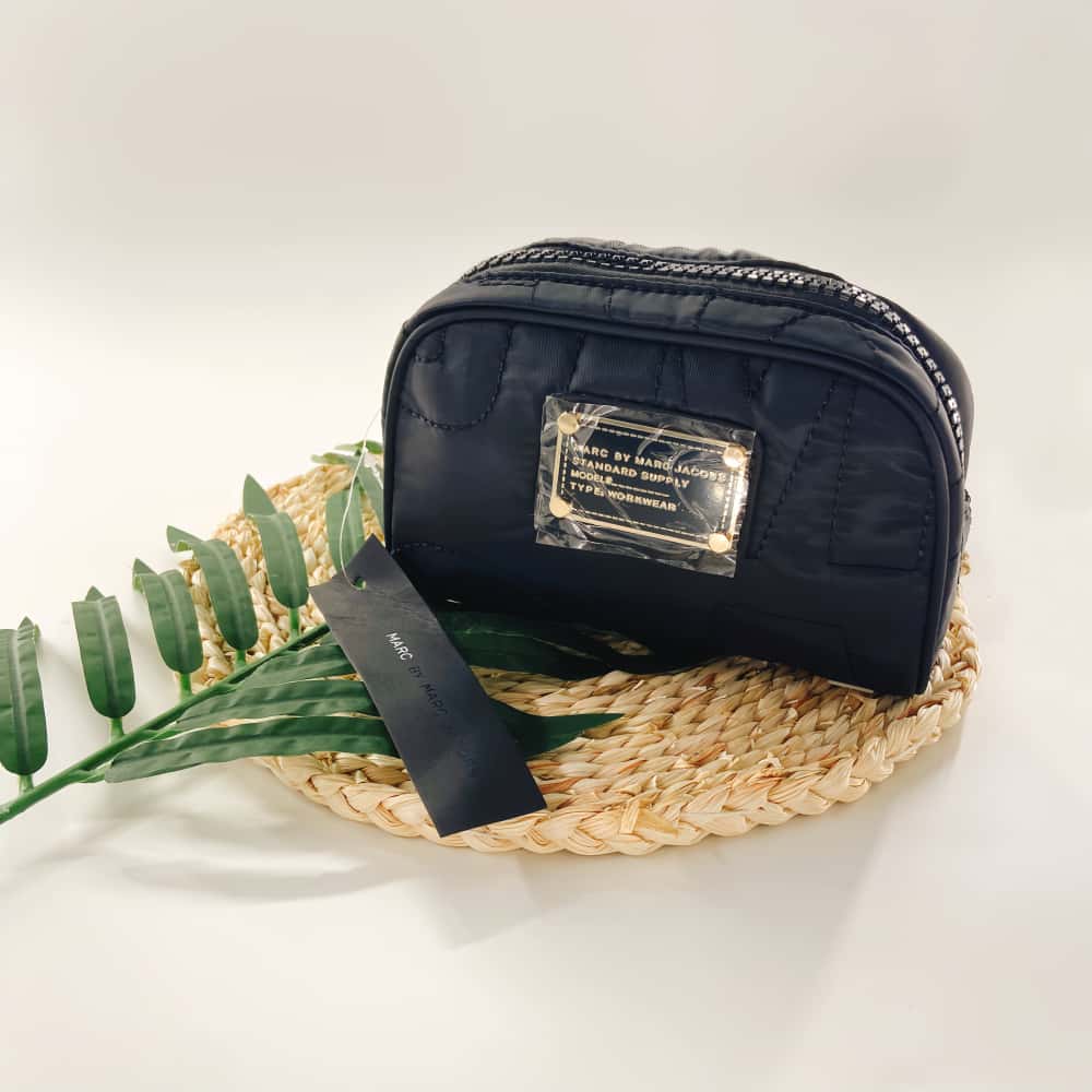 【楽天市場】MARC BY MARC JACOBS マークバイマークジェイコブス ポーチ 化粧ポーチ ブランド 大きめ 自立 持ち運び メイク ...