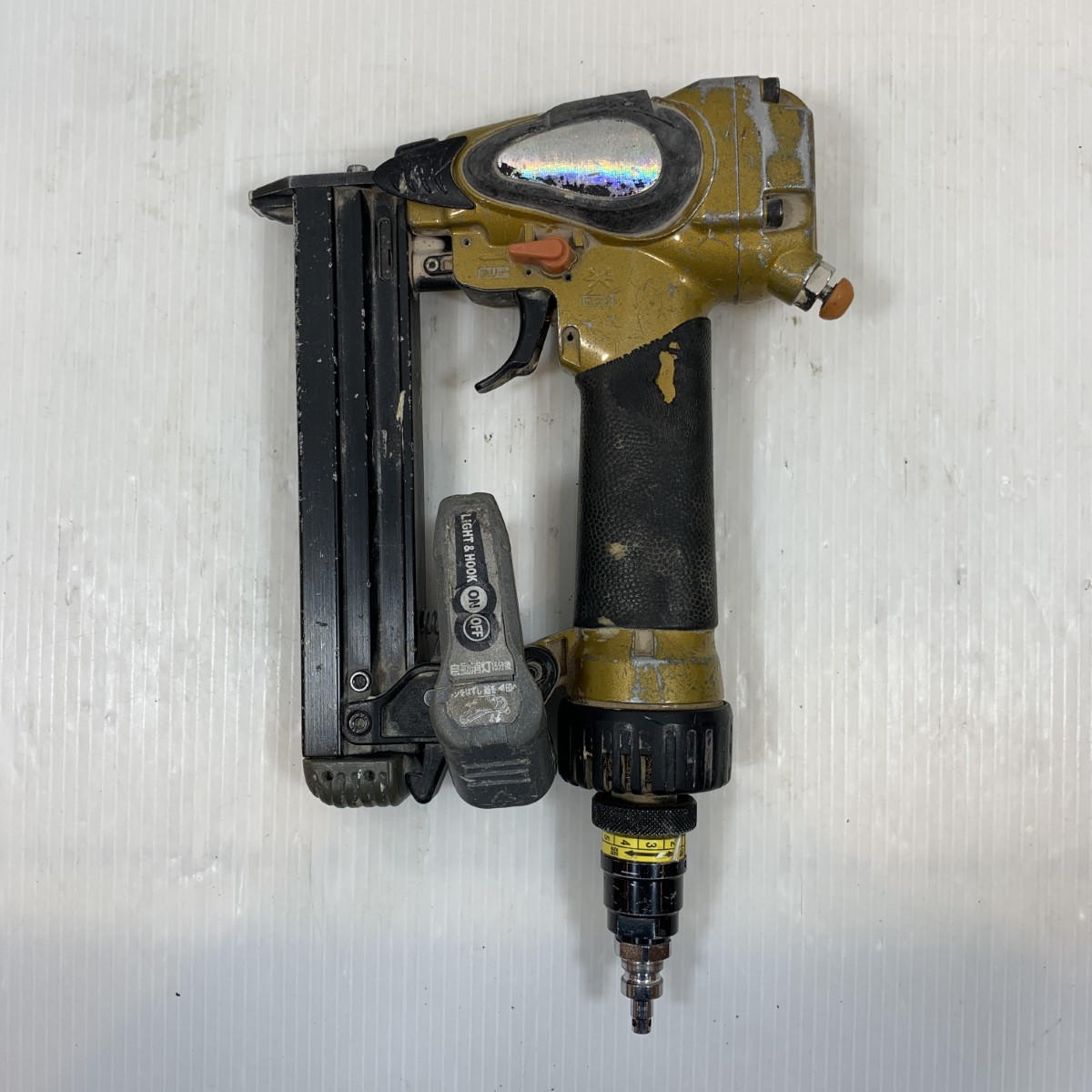 【楽天市場】κκ【中古】HITACHI 日立 エアツール エアタッカ 650100 N2504HM ゴールド Cランク：リサイクルビッグバン楽天市場店