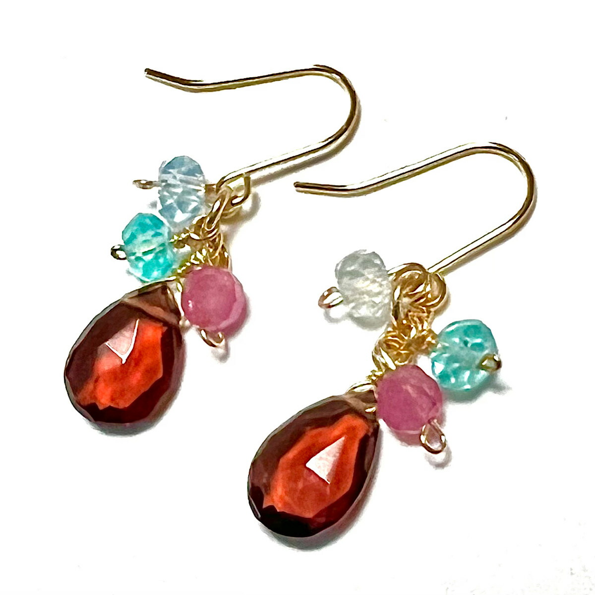 【楽天市場】【Rvaru】 K18 モザンビーク ガーネット ピアス ドロップ ピンクトルマリン アクアマリン フックピアス K18YG 18金イエローゴールド アメリカン イヤリング ...