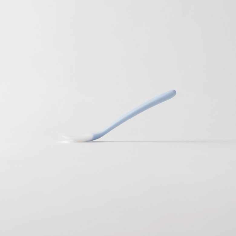 【楽天市場】マーナ 残さずすくえるヨーグルトスプーン ブルー K653B 便利 シンプル 新生活 キッチンツール キッチン雑貨 一人暮らし メール便：堺の刃物屋さん こかじ