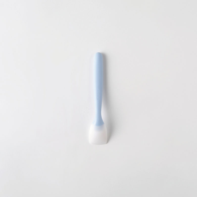 【楽天市場】マーナ 残さずすくえるヨーグルトスプーン ブルー K653B 便利 シンプル 新生活 キッチンツール キッチン雑貨 一人暮らし メール便：堺の刃物屋さん こかじ