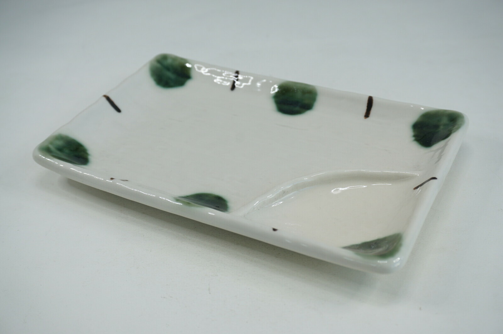 【楽天市場】織部点字 仕切皿 美濃焼 日本製 焼物皿 仕切皿 刺身 和食器 かっぱ橋 料理道具のデパート三起堂 煌彩：料理道具のデパート 三起堂