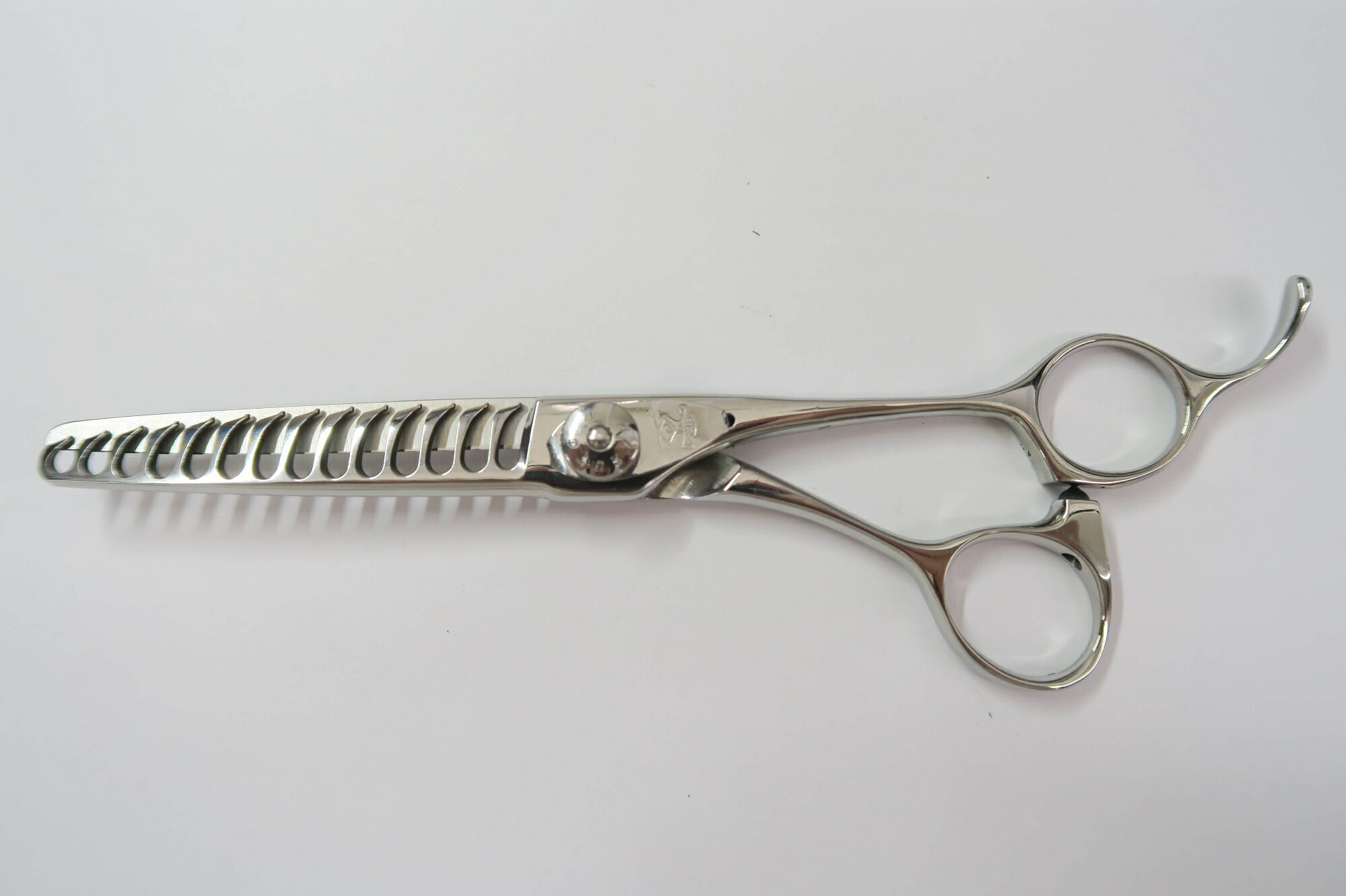 【楽天市場】Cランク【ナルトシザー naruto scissors】 ドルチェライン セニング 美容師・理容師 5.8インチ 右利き 【中古 ...