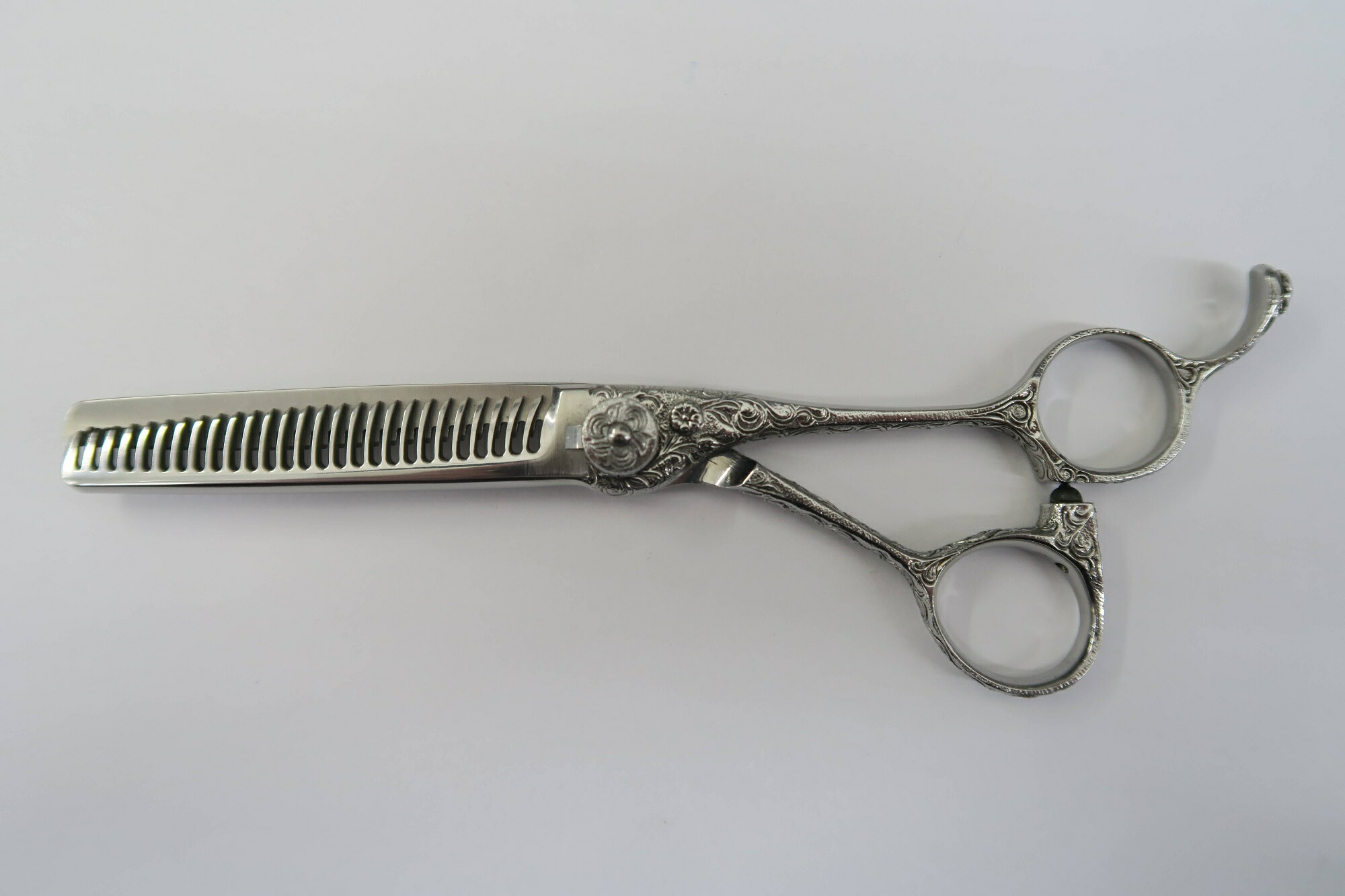 【楽天市場】Bランク【ナルトシザー naruto scissors】 二梳きヘネシーブーメランS27唐草 セニング 美容師・理容師 5.8 ...