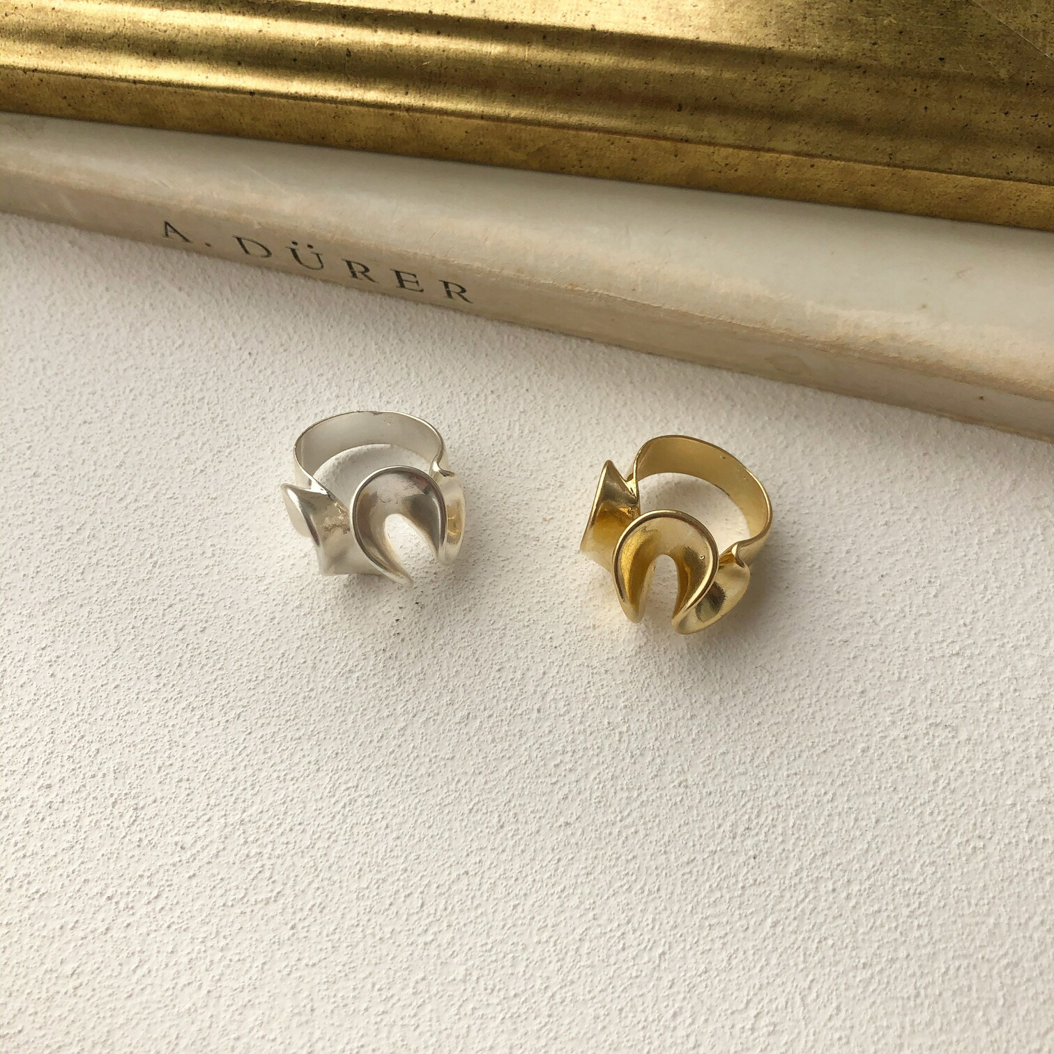 【楽天市場】170R フリルリング seasukii シースキー オールシーズン 合金 ゴールド シルバー マット加工 11号 個性派 ...