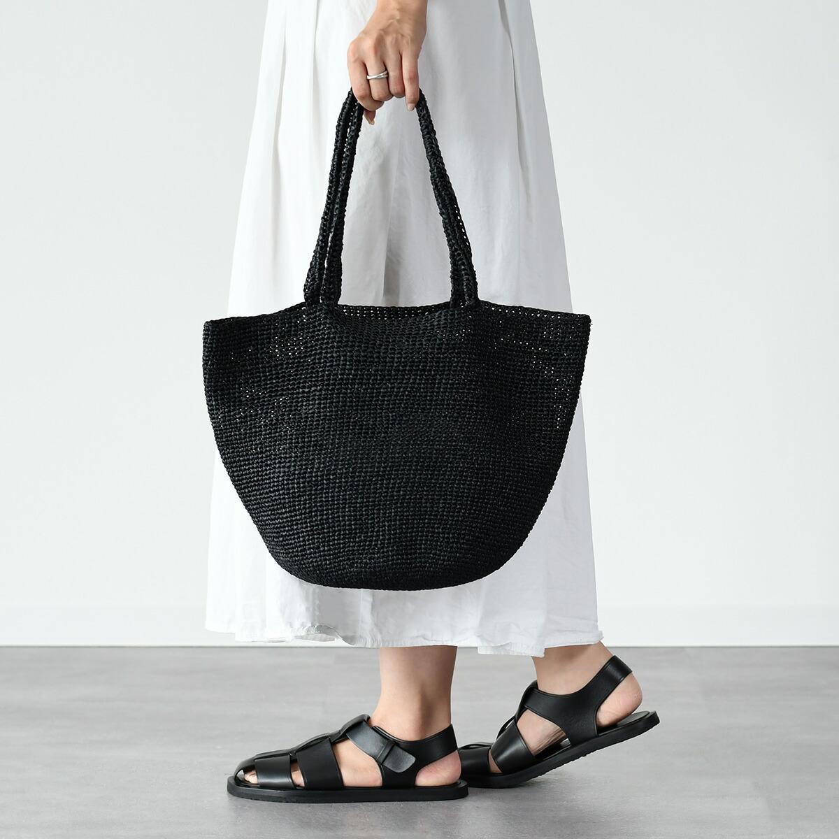 【楽天市場】THE ROW ザ・ロウ かごバッグ トートバッグ バッグ Elif ラフィアバッグ W1654 W756 レディース ブラック ...