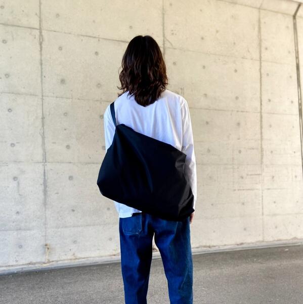 【楽天市場】LIVERAL UKIE 防水 大型 ショルダーバッグ：N.O.L