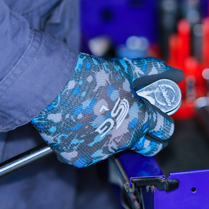 【楽天市場】★ネコポス配送専用★ TOWA SG-A025 ニトリル背抜き手袋 【ペイント/ブラック】【3双入】 吸盤効果でガッチリ掴む！薄手で手にフィットするニトリルゴムコーティング手袋です ...