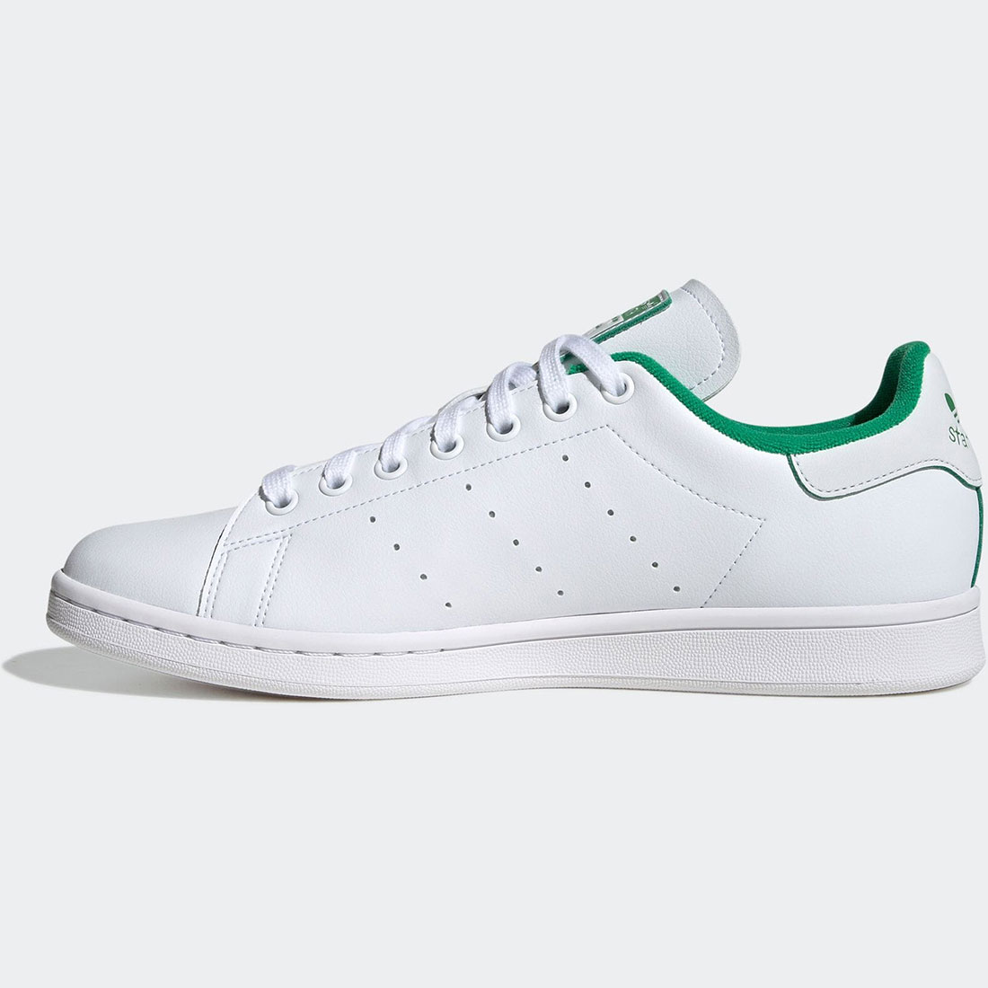 【楽天市場】アディダス スタンスミス adidas STAN SMITH フットウェアホワイト/グリーン/ゴールドメタリック GX4413 ...