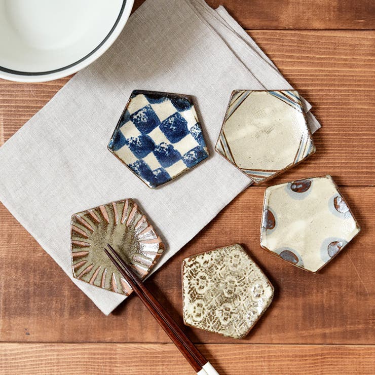 【楽天市場】TABLE WARE EAST 五角小皿 土物 和食器和食器 おしゃれ プレート お皿 皿 和カフェ カフェ風 カフェ食器 食器 豆皿 小皿 醤油皿 薬味皿 珍味皿 フルーツ皿 ...