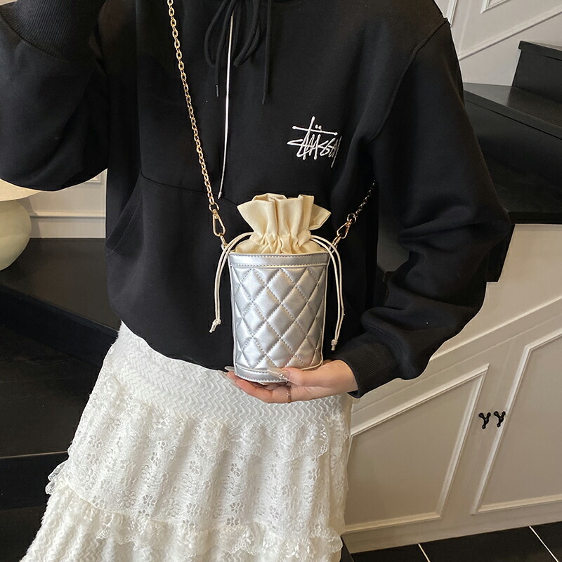 【楽天市場】チェーンバッグ レディース 小さめ 斜めがけバッグ 大人 2way 巾着バッグ ミニ ハンドバッグ 鞄 かばん 軽い ミニバッグ ...