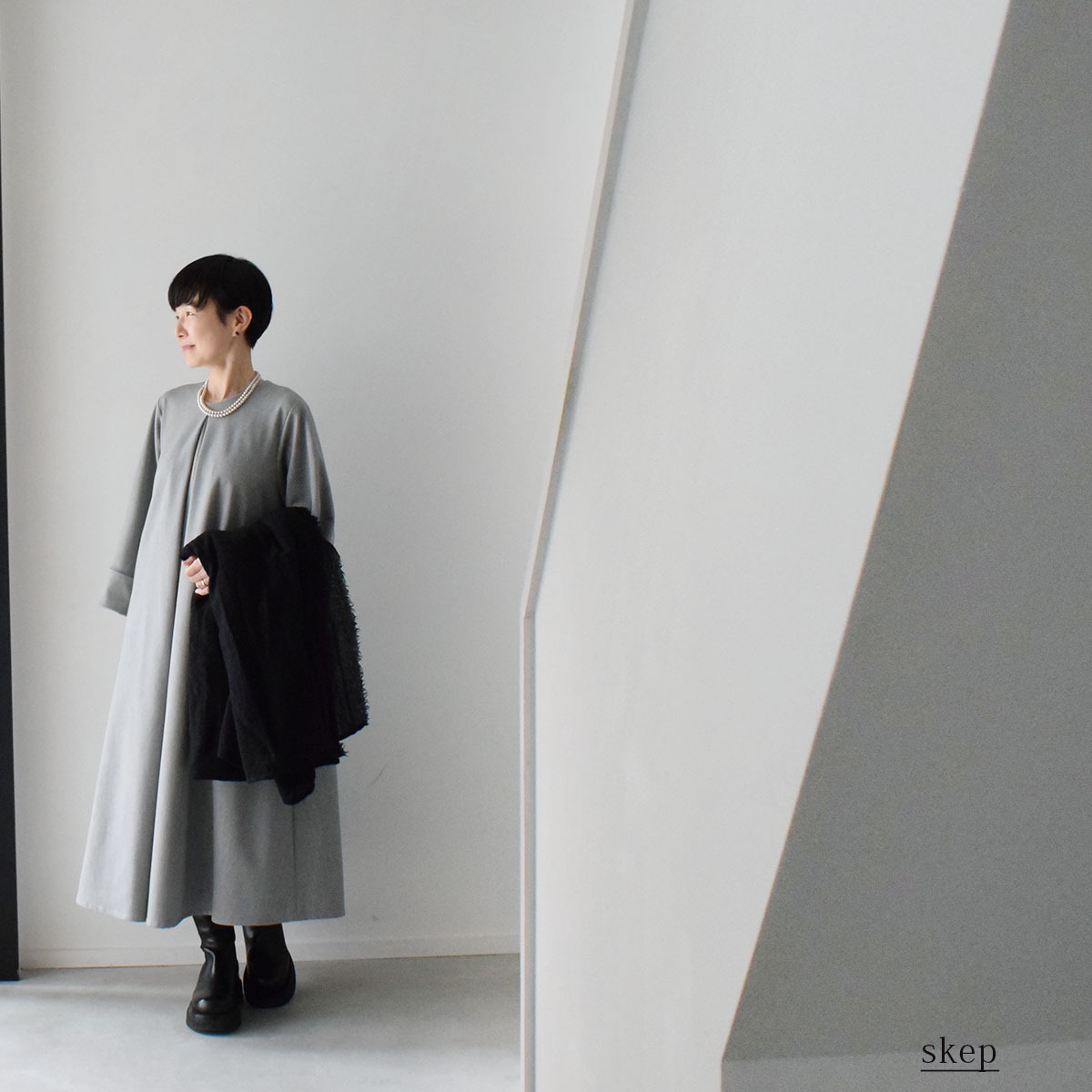 【楽天市場】【送料無料】 ワンピース グレーワンピース 長袖ワンピース 長袖 入学式 卒業式 無地 レディース グレー 灰色 丸首 丸首 ...