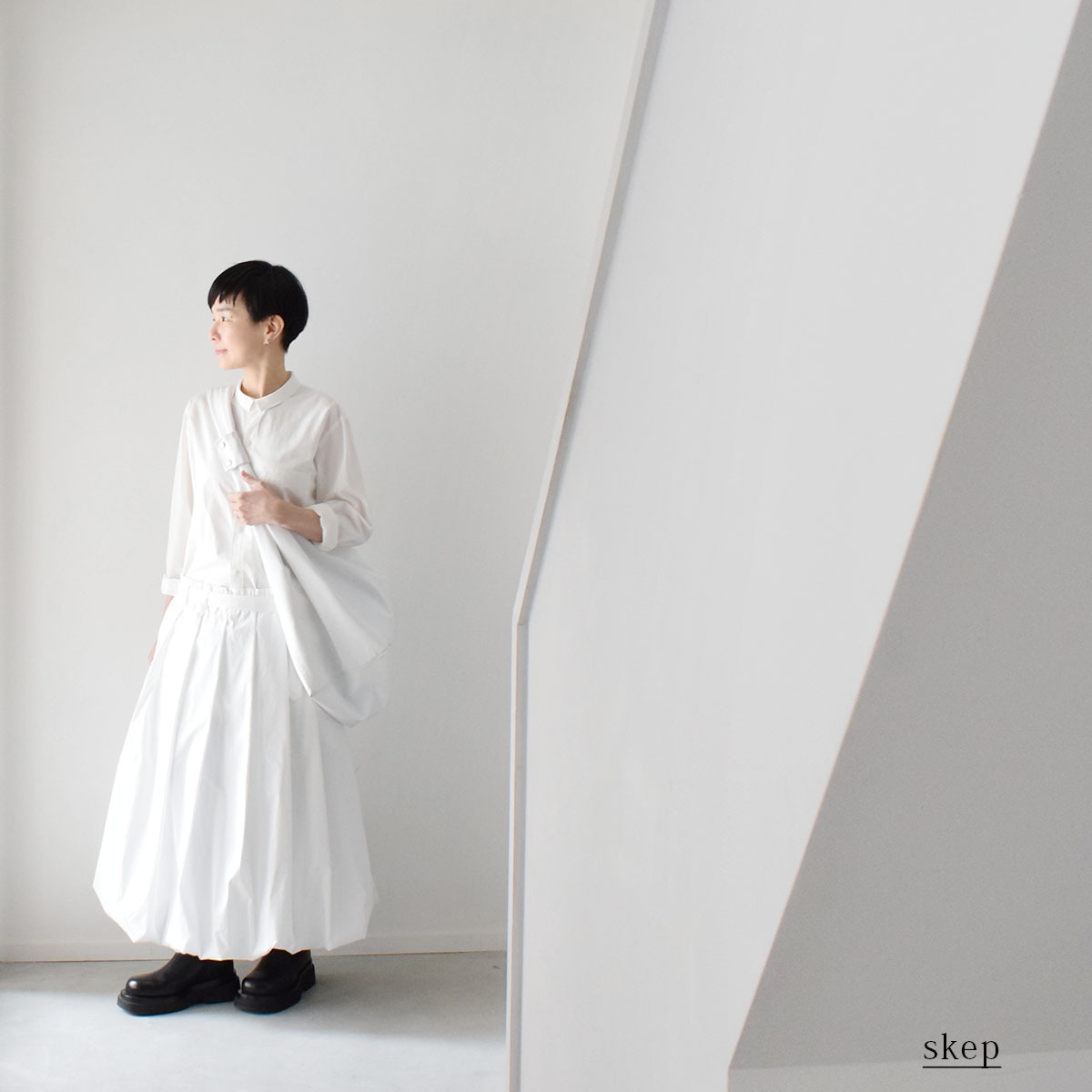 【楽天市場】【 バルーンスカート ： 白 [SK33STWH]】[ バルーン スカート ボリュームスカート モード ホワイト 白スカート ...