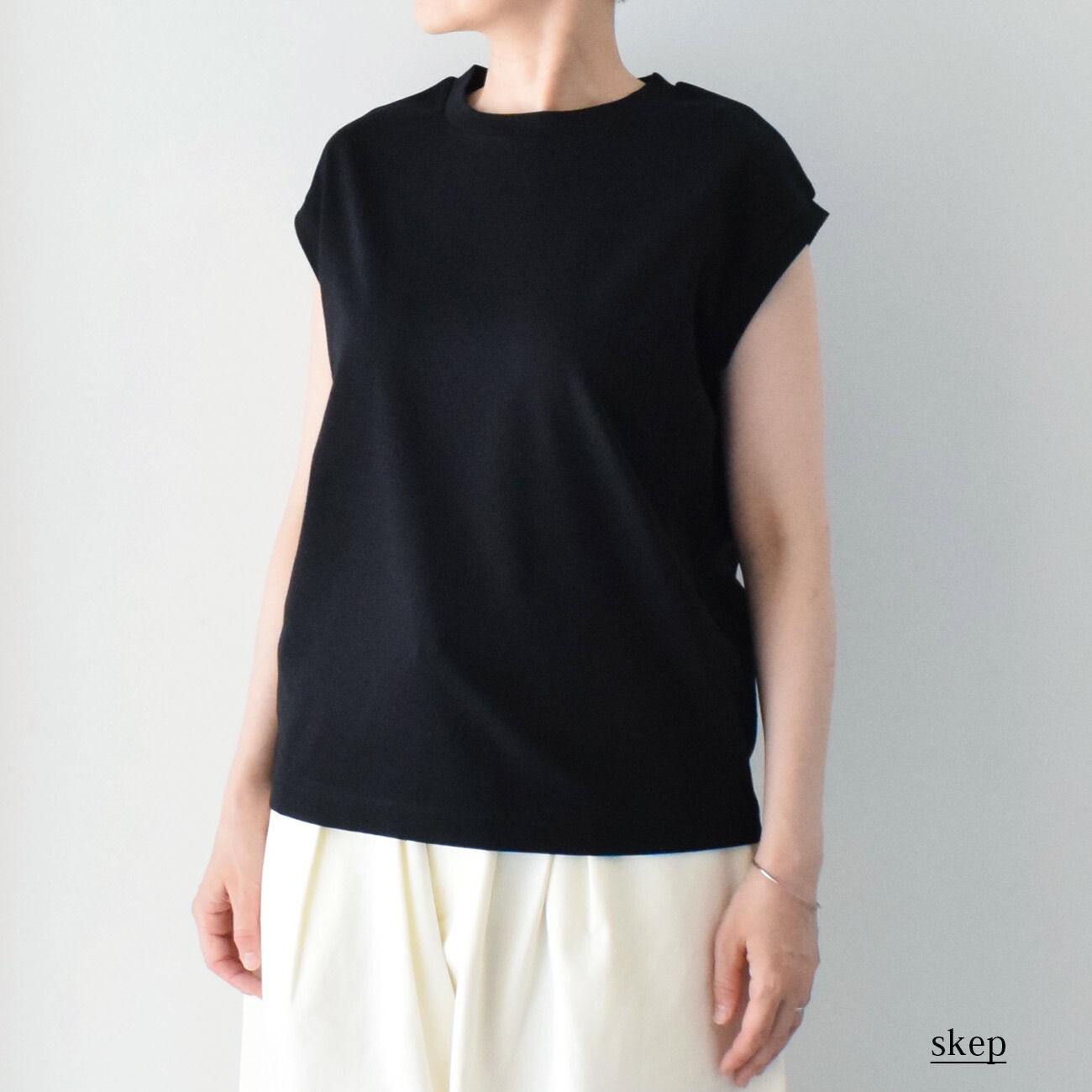 【楽天市場】【送料無料】 レディースカットソー 綿100％カットソー コットン100％カットソー 綿100％ フレンチスリーブ カットソー黒 ...