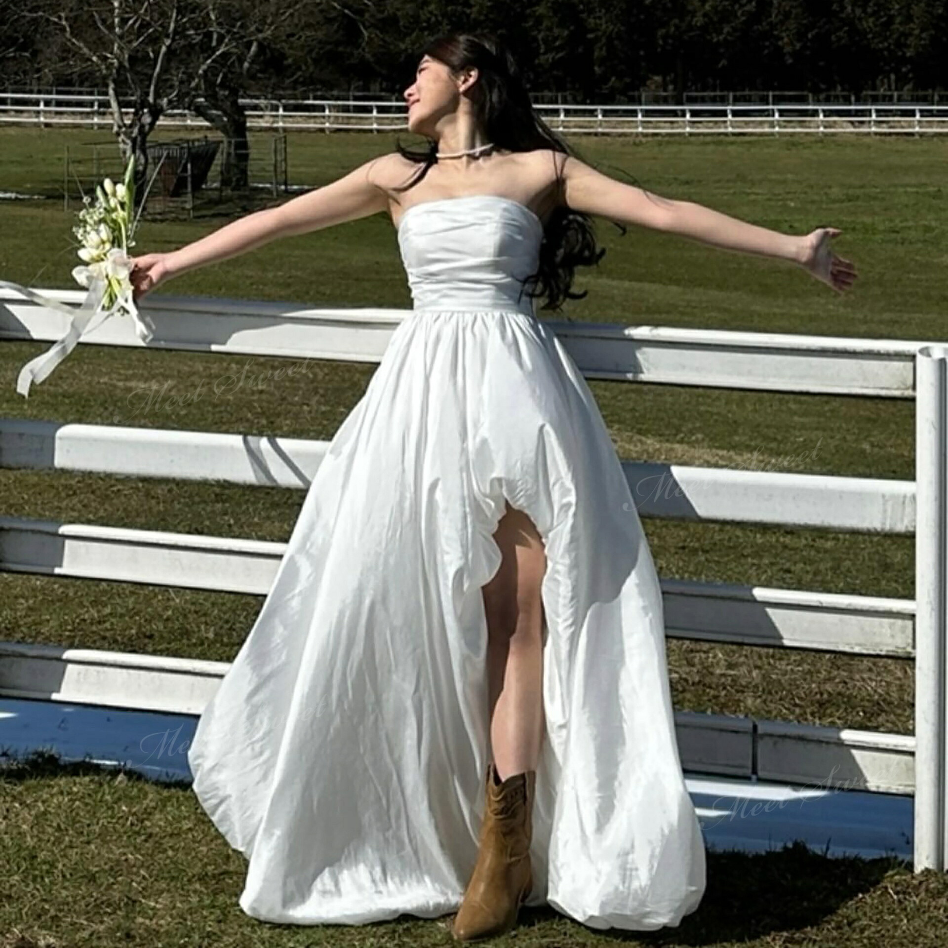 【楽天市場】ウェディングドレス ベアトップ フィッシュテールドレス 可愛い 脚見せ Aライン ロング ドレス 二次会 結婚式 披露宴 前撮り ...