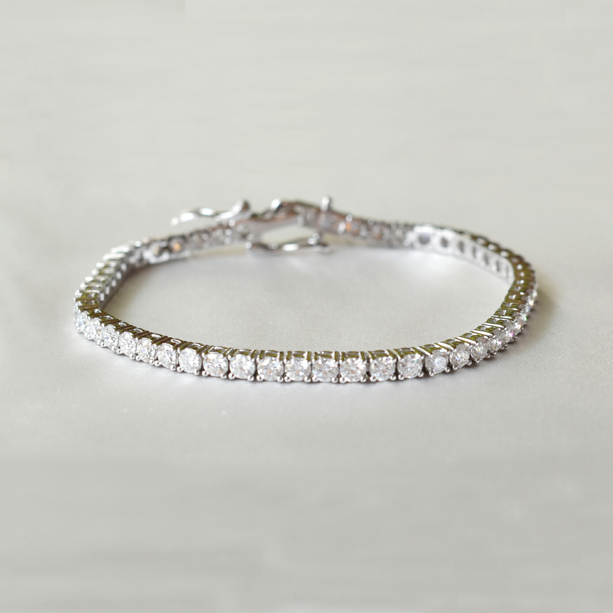 【楽天市場】【Tennis Bracelet】 モアサナイト 3mm テニスブレス 18cm Silver925【受注生産】ソノリテ：SONORITE（ソノリテ）
