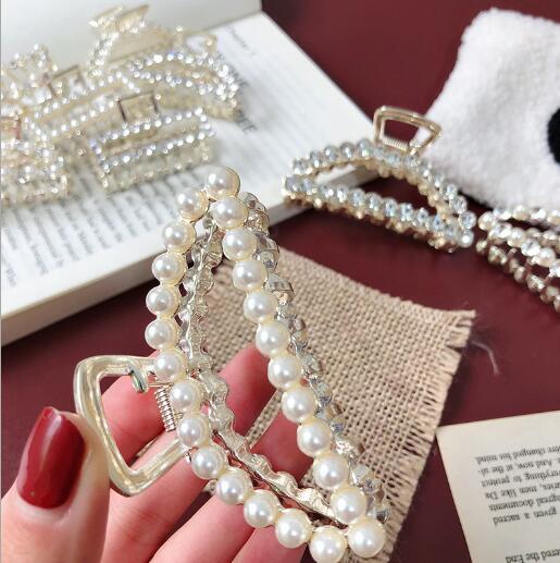 【楽天市場】ミニラグジュアリーラインストーンメタルバンスクリップ 大人 ゴージャス 2サイズ 小さめ 在庫処分 小サイズのみ ヘアアクセ 前 ...