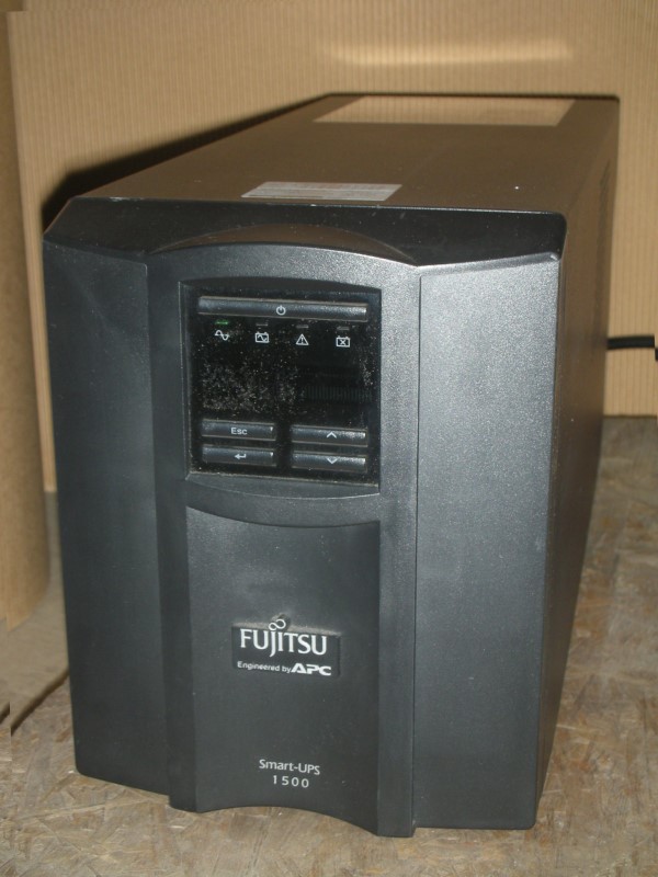 【楽天市場】【中古】タワー型 UPS/APC Smart-UPS 1500 LCD [FJT1500J, Fujitsu OEM] ※佐川ラージ便170サイズ送料【沖縄・離島配送不可 ...