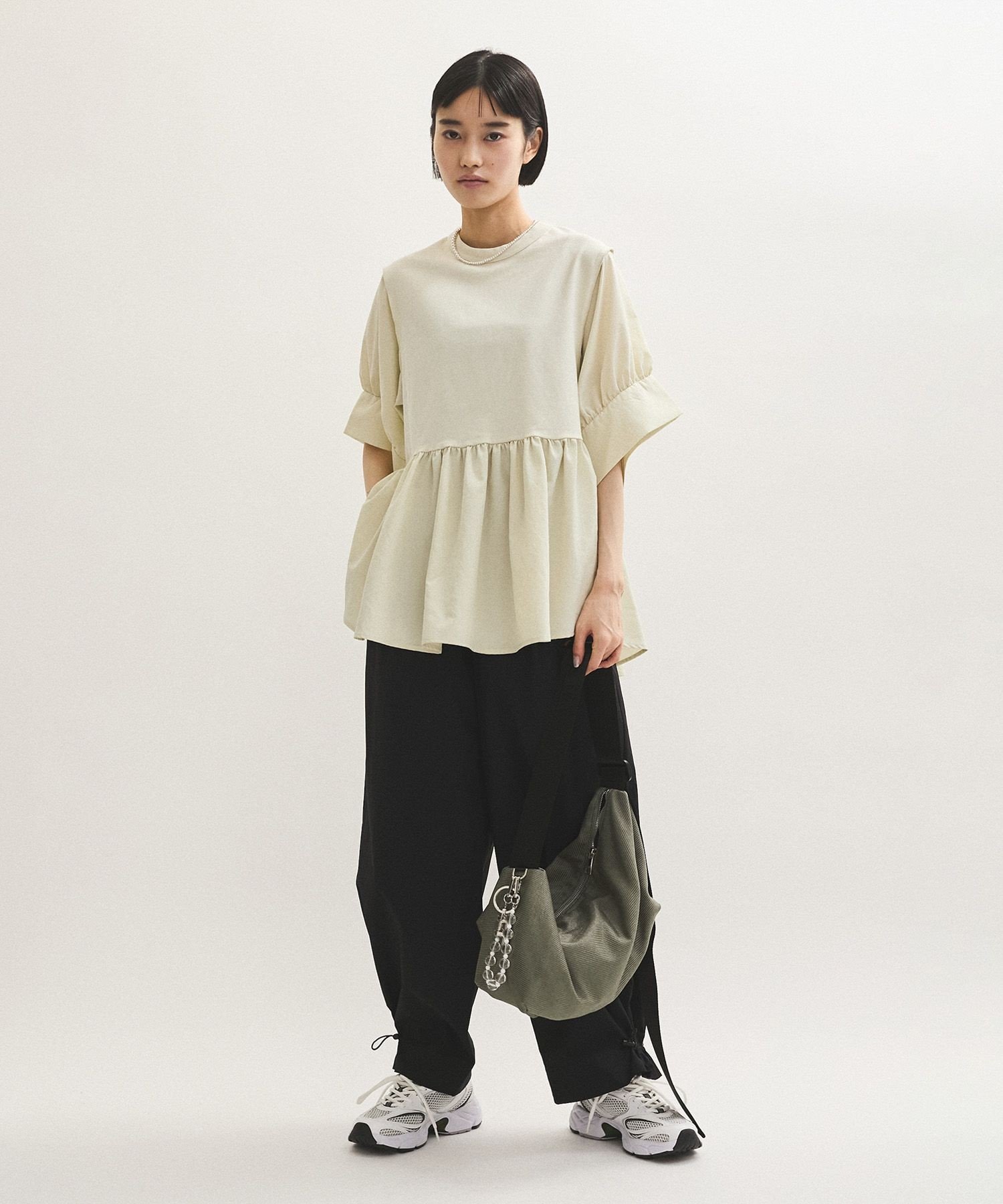 ADAM ET ROPE' FEMME 【新色追加】・【撥水】ウエストタックイージーパンツ アダムエロペ パンツ その他のパンツ ブラック ...