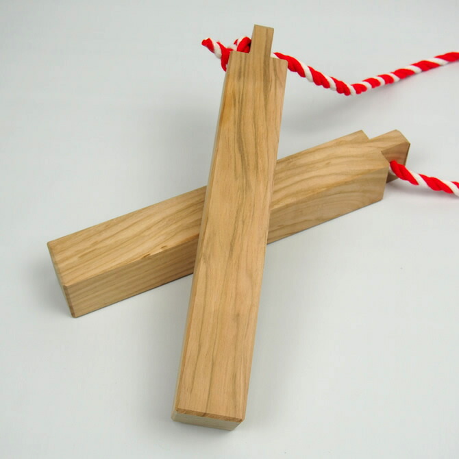 【楽天市場】拍子木（ひょうしぎ） 素材：桜 長さ：30cm [ 拍子木 ひょうしぎ 戸締り用心 火の用心 hyoshigi 夜回り 呼出し ...