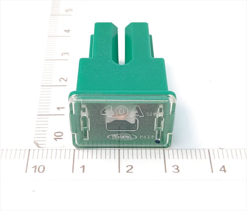 【楽天市場】『44番のみ』 アルト(セダン･バン･ハッスル)用 フューズ(40A)のみ 09481-40203 FIG366D スズキ純正部品 ...