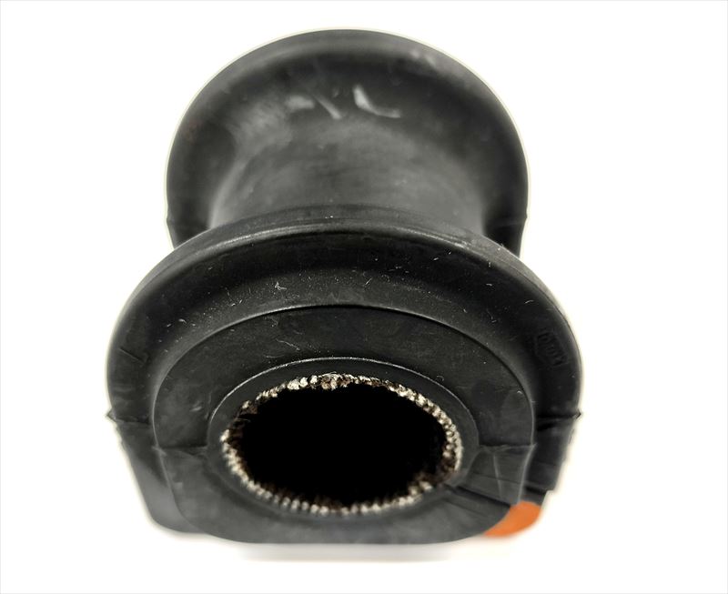 【楽天市場】フロントスタビライザバーブシュNO．1のみ 48815-30551 マークX用 トヨタ純正部品 m59m：株式会社 スズキモータース