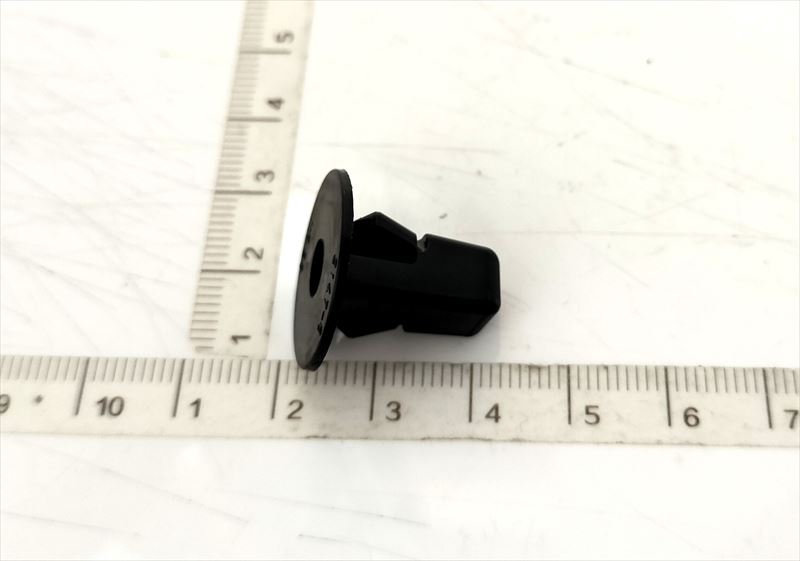 【楽天市場】スクリュのグロメットのみ 9018906013 ムーヴラテ用 ダイハツ純正部品：株式会社 スズキモータース