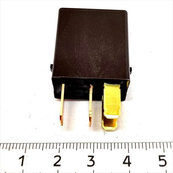 【楽天市場】「複数種類あり」 リレー 』 図の略番 82501D のみ』 スバル純正部品 エクシーガ 適合年式[平成20年04月～next ...