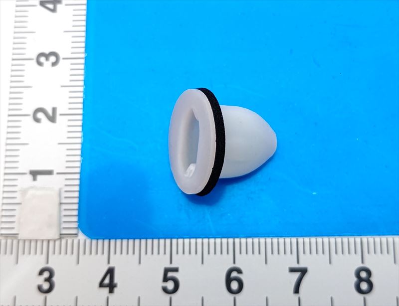 【楽天市場】レジアスエース用 『リア』のガイドのみ 81496-52020 CBF-TRH200V トヨタ純正部品：株式会社 スズキモータース