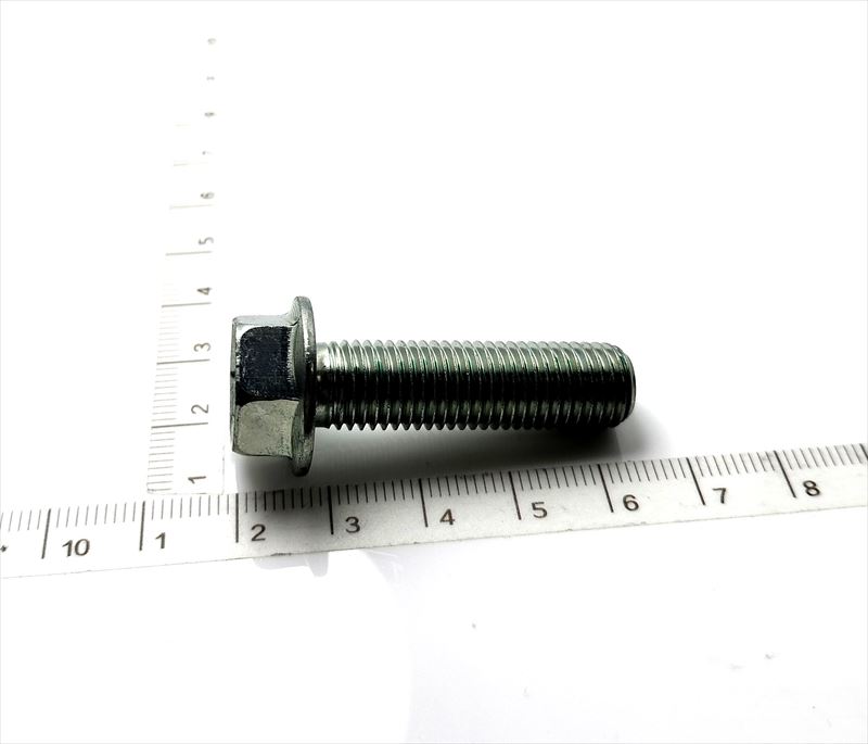 【楽天市場】ハイラックス用 ボルトのみ 90105-10388 GA-RZN147 トヨタ純正部品：株式会社 スズキモータース