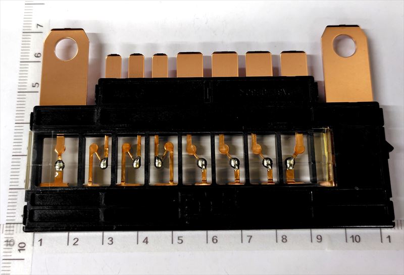 【楽天市場】ヒュージブルリンクブロックASSYのみ 82620-33060 カムリハイブリッド用 トヨタ純正部品 m133m：株式会社 スズキ ...