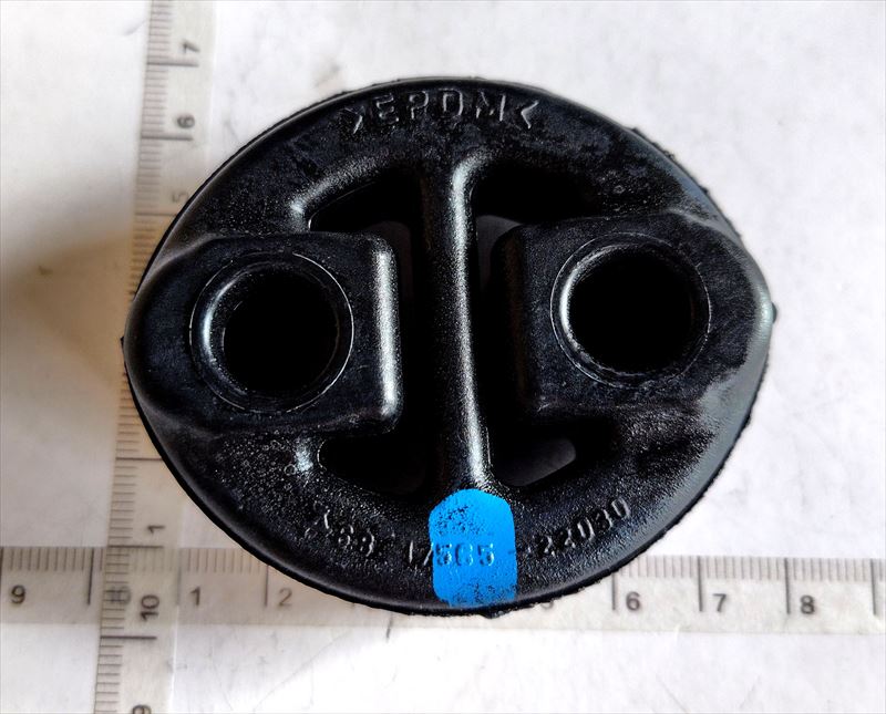 【楽天市場】エキゾーストパイプサポートNO．1のみ 17565-22030 プリウス用 トヨタ純正部品 m21m：株式会社 スズキモータース