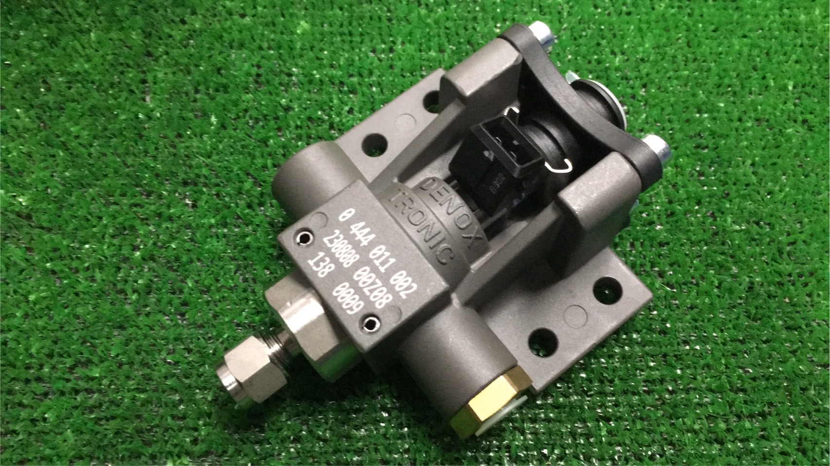 【楽天市場】国内リビルト UDトラックス クオン CG5ZA ドージングモジュール 尿素インジェクター 20418-00Z0B 20418 ...