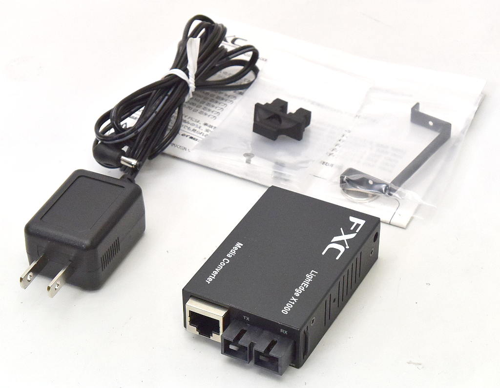 【楽天市場】FXC LEX1852-005 1000BASE-T to 1000BASE-SX メディアコンバータ 動作確認済 【中古】【20180205】：TCEダイレクト楽天市場店