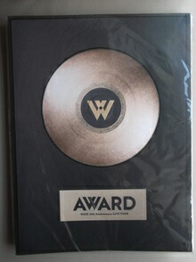 【楽天市場】新品 パンフレット AWARD WEST. 10th Anniversary LIVE TOUR ★ 重岡大毅 桐山照史 中間淳太 ...