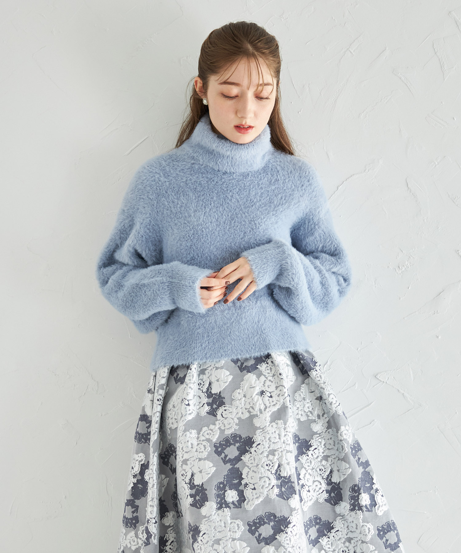 【楽天市場】タートルネックシャギーニットプルオーバー【menale ミーナル】tocco closet(トッコクローゼット)ブルー オフ ...