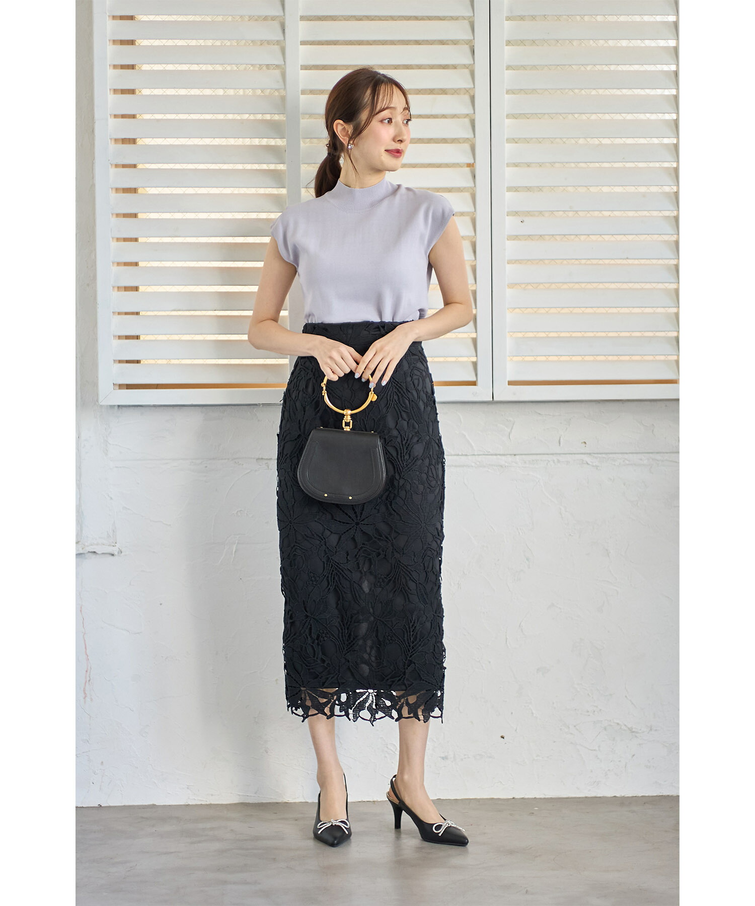 カットワークフラワーレース刺繍タイトスカート【fresty フレスティ】tocco closet(トッコクローゼット)オフホワイト ブラック ...