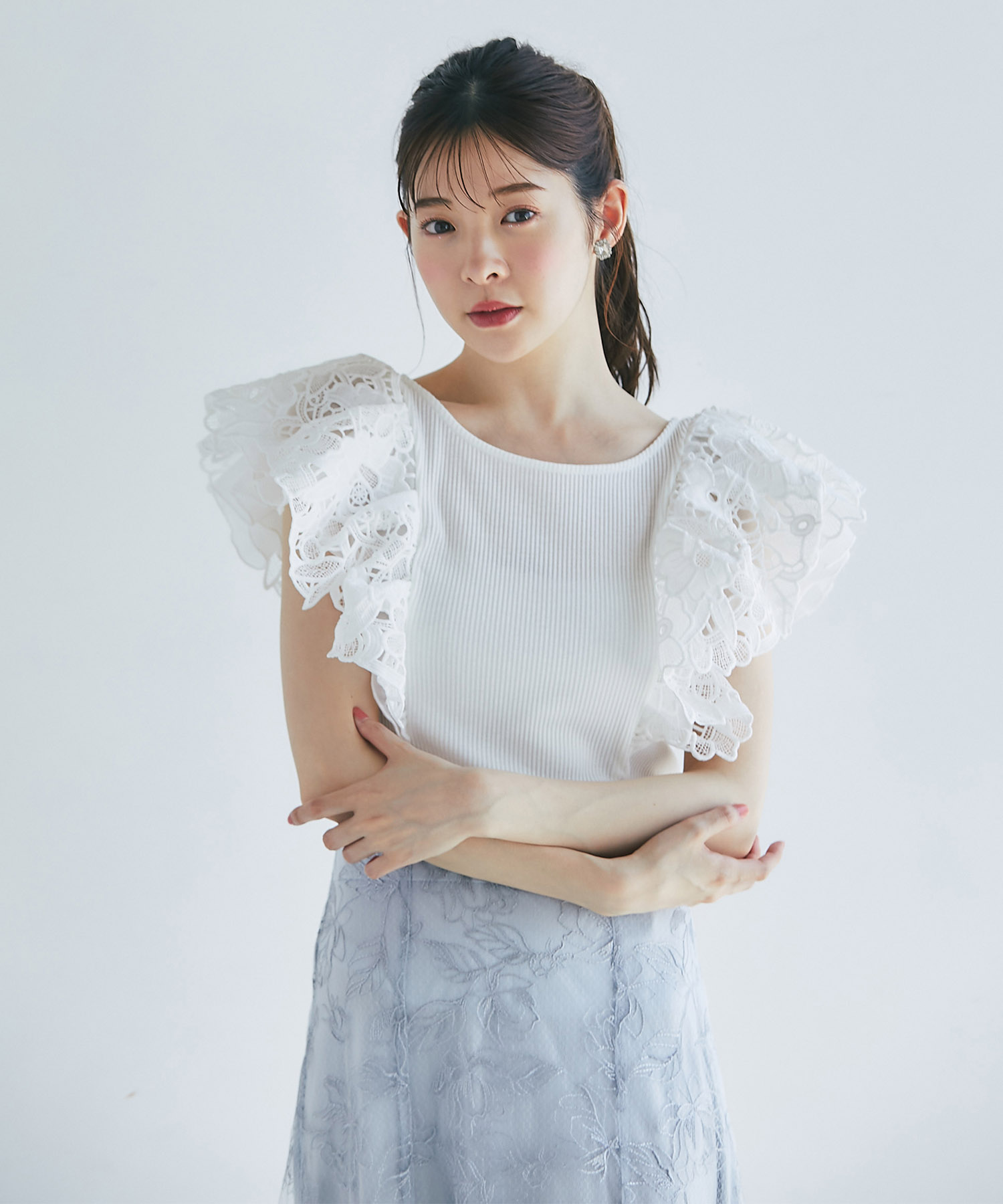 【楽天市場】レースフリル切り替えリブカットプルオーバー【vanessy ヴァネシー】tocco closet(トッコクローゼット) ※石川恋 ...