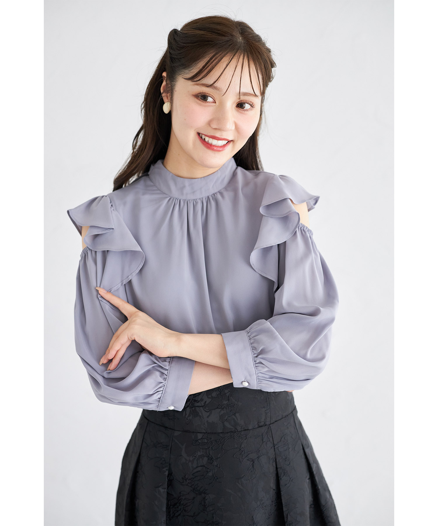 【楽天市場】2WAYボウタイリボン付きオープンショルダーラッフルフリルブラウス【miniale ミニアル】tocco closet(トッコ ...