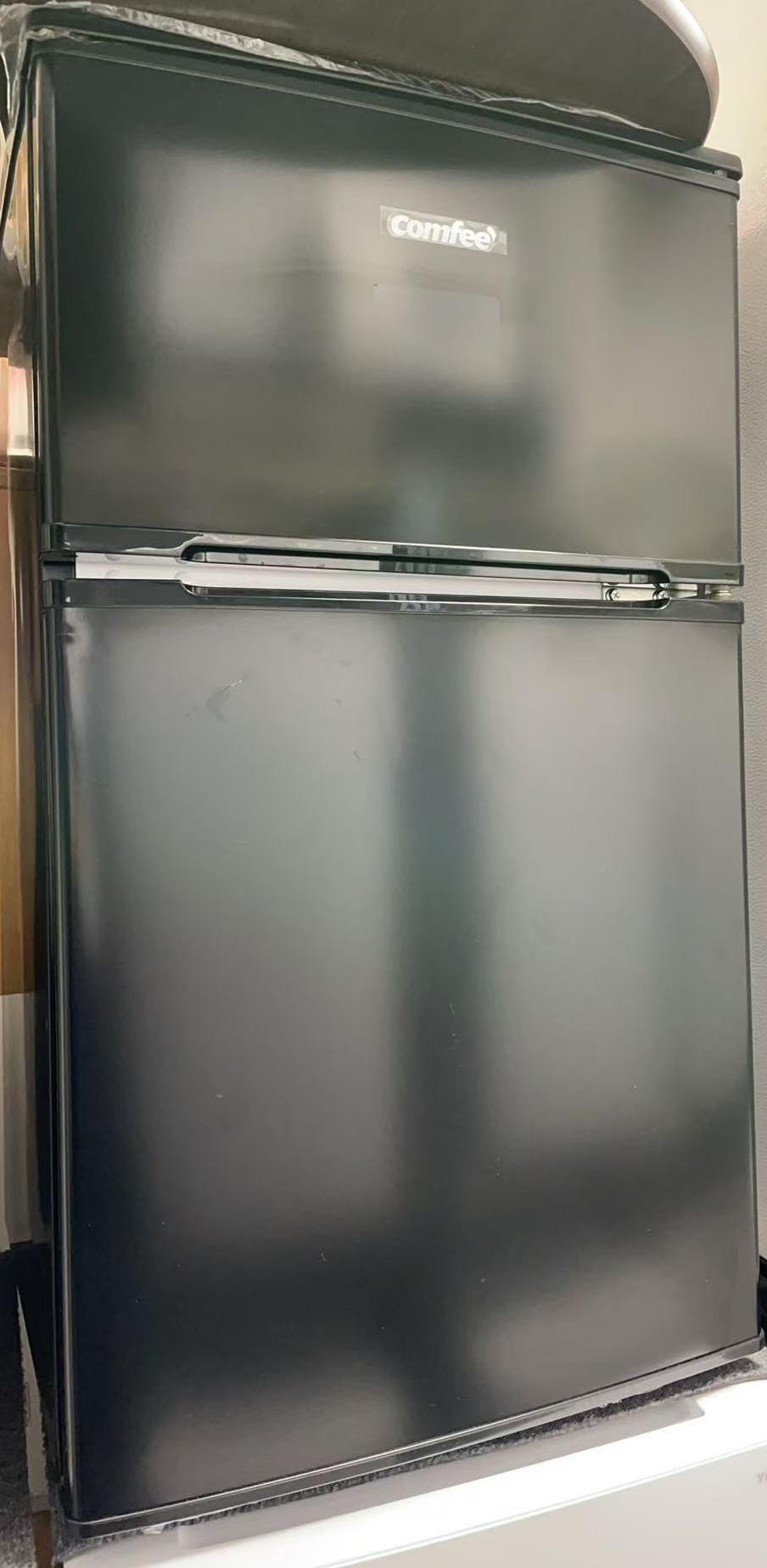 【楽天市場】 2024年製 コンフィー(COMFEE’) 冷蔵庫 90L 2ドア 右開き RCT90BL(E) 耐熱天板 都内23区送料無料 中古冷蔵庫 中古 一人暮らし 中古家電：東京 ...