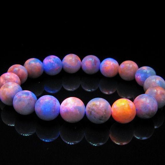 【楽天市場】ハックマナイト ブレスレット 11mm ハックマン石 ブレス カラーチェンジ Hackmanite Bracelet テネブレッ ...