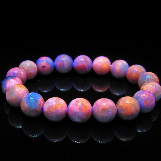 【楽天市場】ハックマナイト ブレスレット 11mm ハックマン石 ブレス カラーチェンジ Hackmanite Bracelet テネブレッ ...