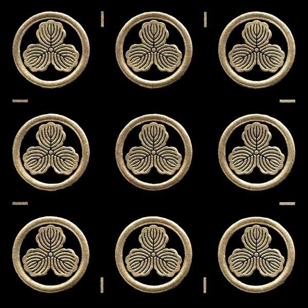 【楽天市場】家紋 ステッカー 蒔絵シール「丸に三ツ柏/GD 15mm」 金 9個付 ケータイ スマホ iPhone デコ ステッカー 和柄 剣道 シール 彩蒔絵 家紋シール：TOYO LABO ...