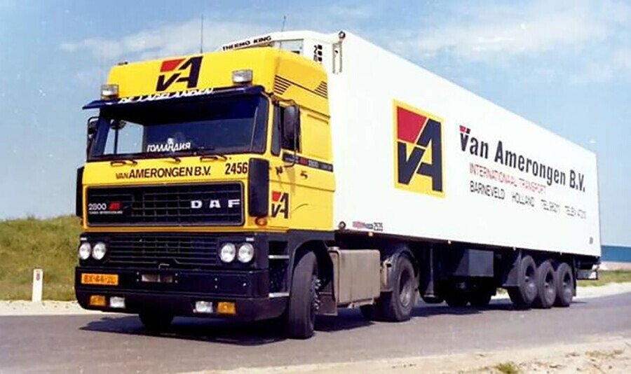 【楽天市場】【予約】12月以降発売予定VAN AMERONGEN DAF 2800 SPACE CAB 4X2 REEFER TRAILER ...