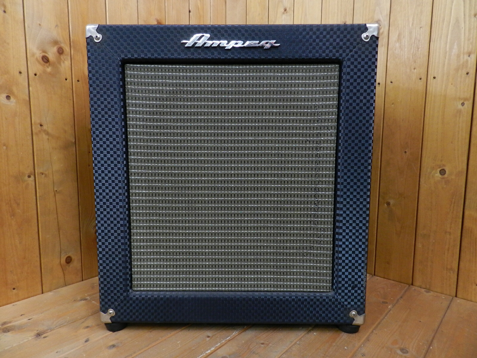 【楽天市場】★【中古品】 AMPEG / アンペグ B-100R ROCKET BASSベースアンプ：お宝プラス