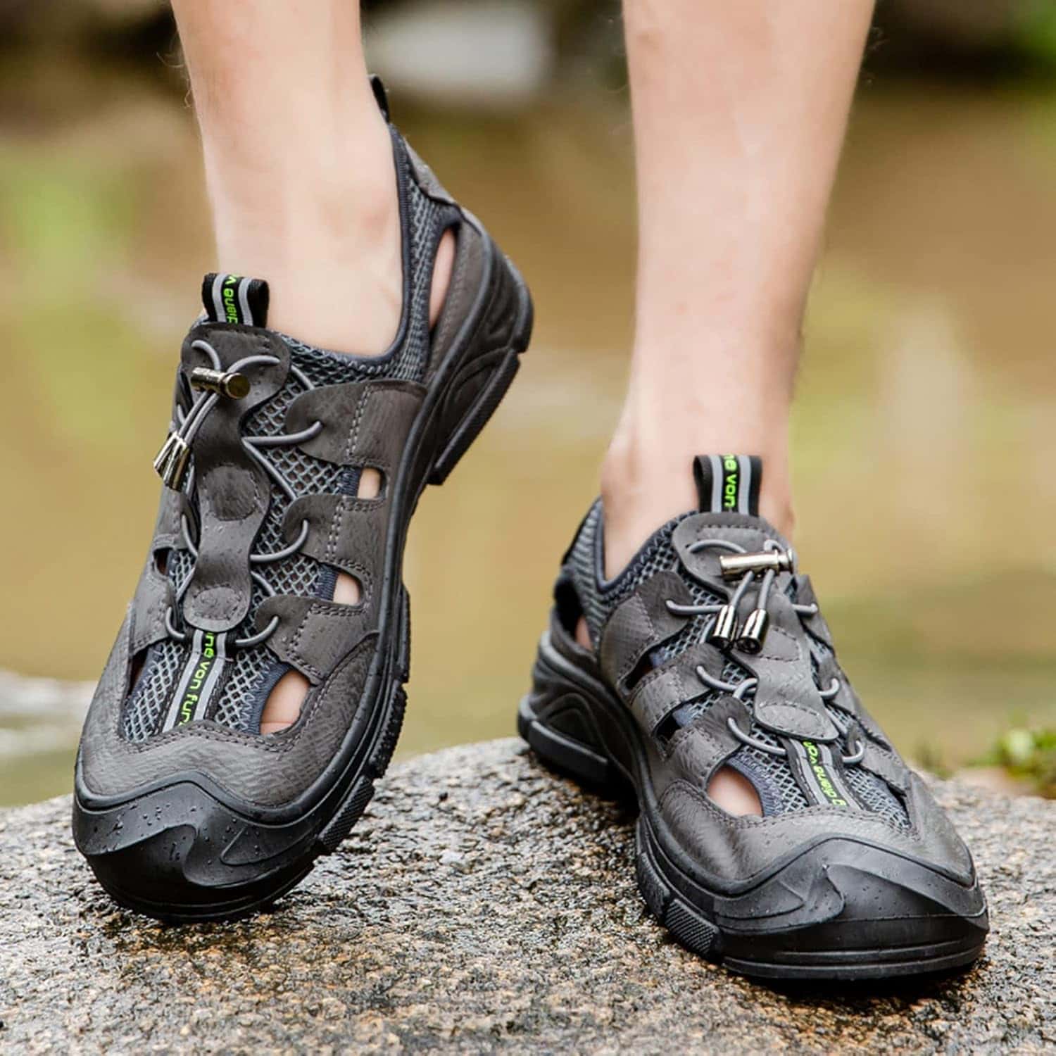 【楽天市場】登山サンダル メッシュ 透かし彫り つま先保護 スポーツサンダル トレッキングサンダル ビーサン メンズ用 ビーチサンダル 夏 結ばない靴紐 軽量 リゾート 川遊び 疲れにくい ...