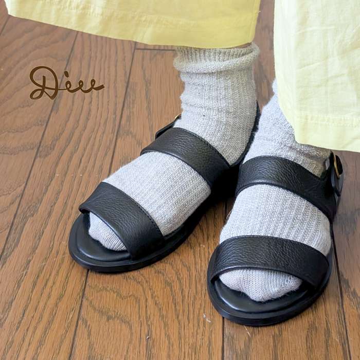 【楽天市場】【12/26 1:59迄P10倍】【セール20％】 DIU Diu デュウ ディウ オイルレザー太ベルトサンダル レディース 天然皮革 オイルレザー 太ベルト 調節可 クレープ ...