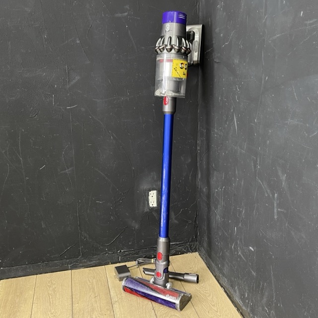 【楽天市場】コードレススティッククリーナー 【中古】動作保証 dyson ダイソン SV12 112232-12 ソフトローラーヘッド 掃除機 ...