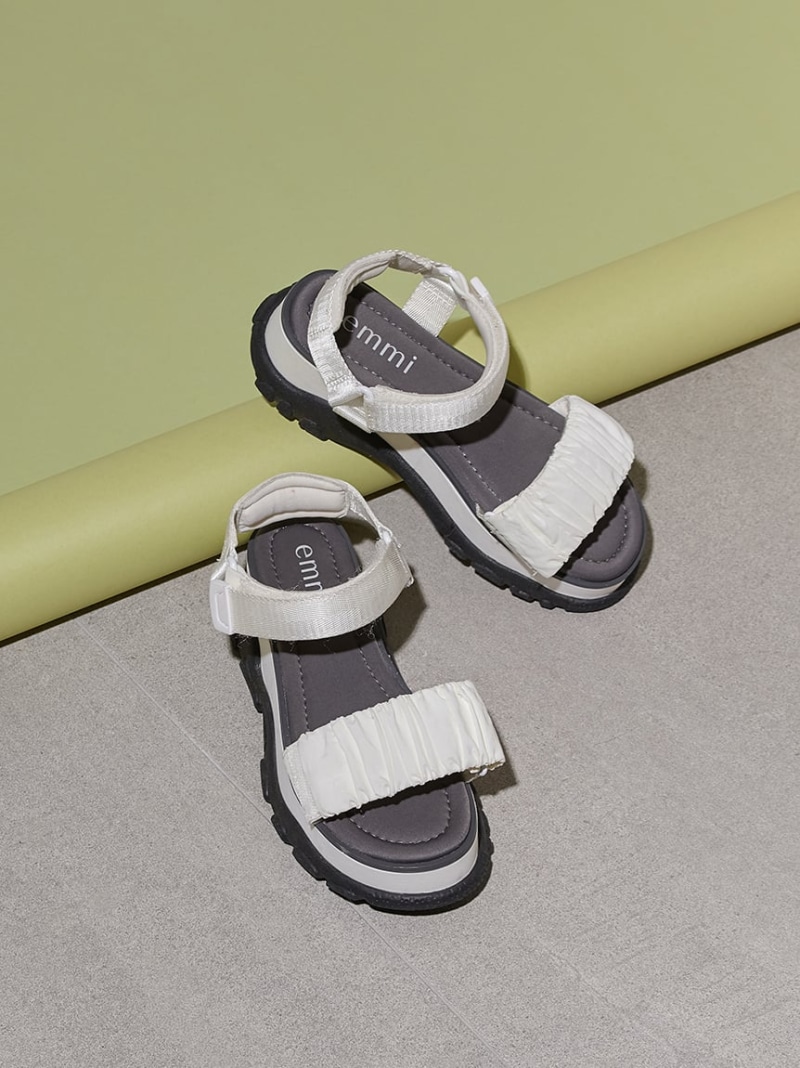 【楽天市場】【限定カラー】ギャザーストラップサンダル emmi エミ シューズ・靴 サンダル ホワイト ブラック ベージュ【先行予約】*【送料 ...